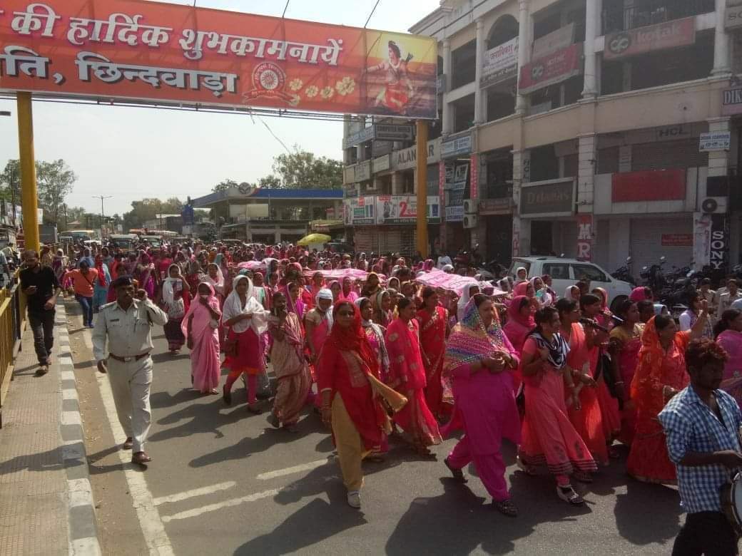 Gulabi Gang :: Photo Gallery